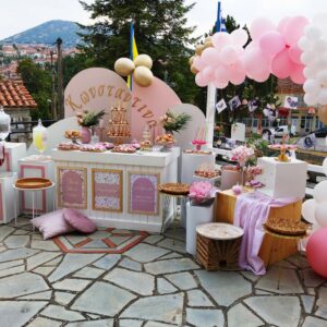 Η βάπτιση του Ιωάννη με θέμα τη βέσπα - Fairytalestory.gr